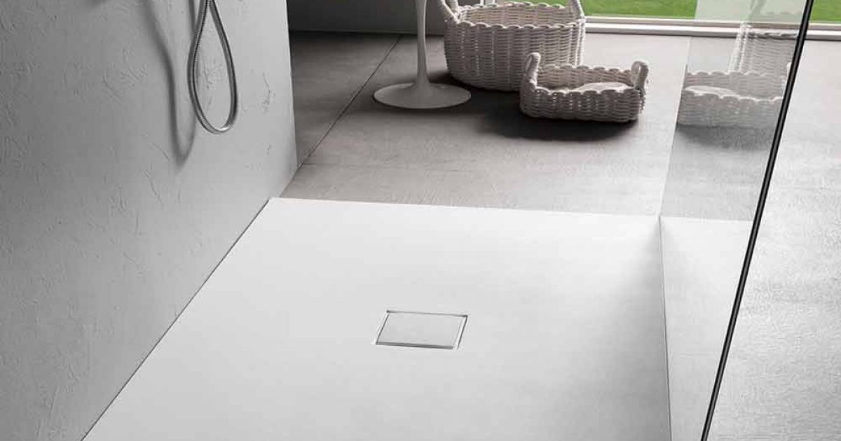 Receveur de douche carré moderne en résine blanche avec drain